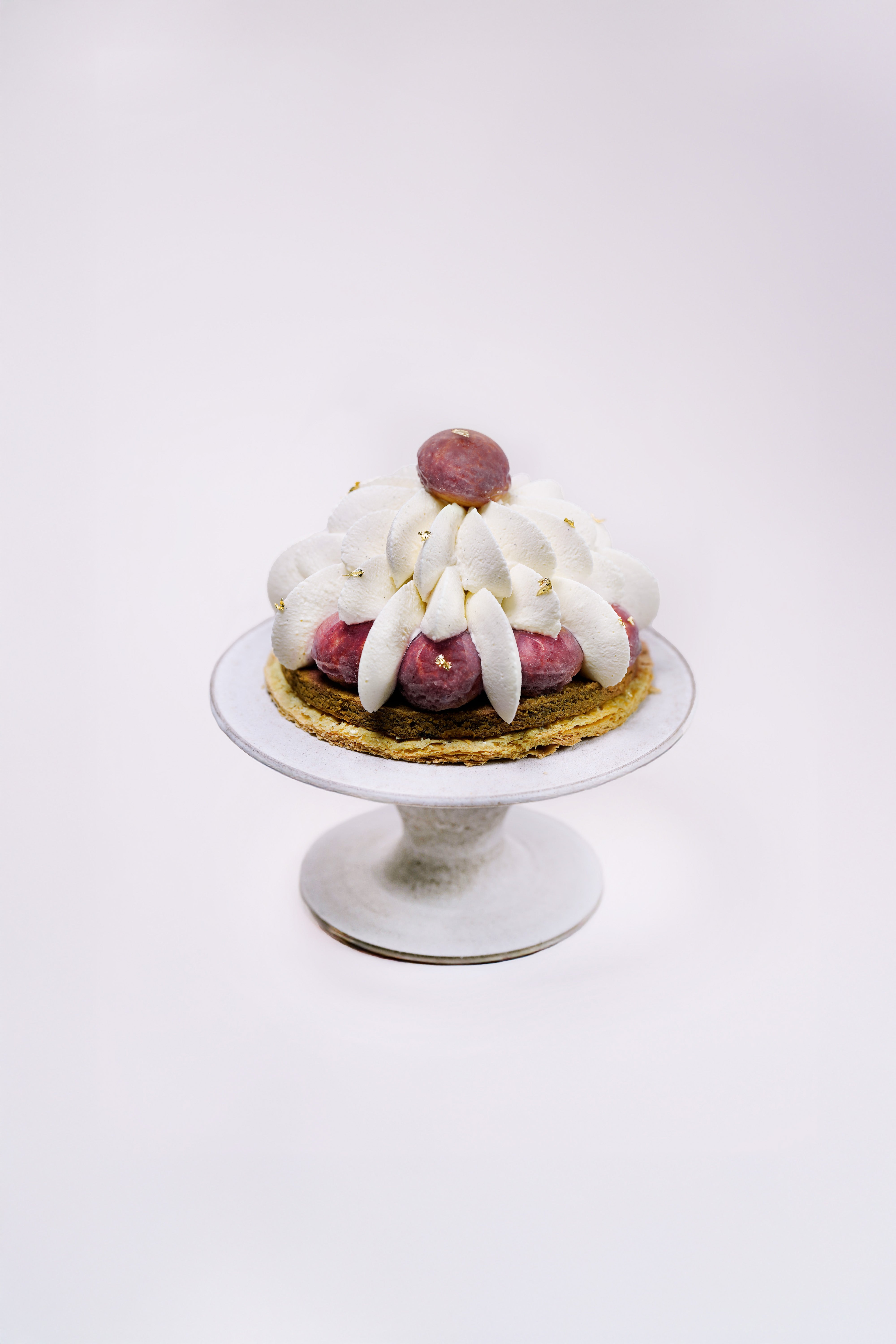 Vanilla Taro Saint-Honoré Cake (Whole) I 香草芋泥聖多諾黑泡芙蛋糕(原個) – bestow